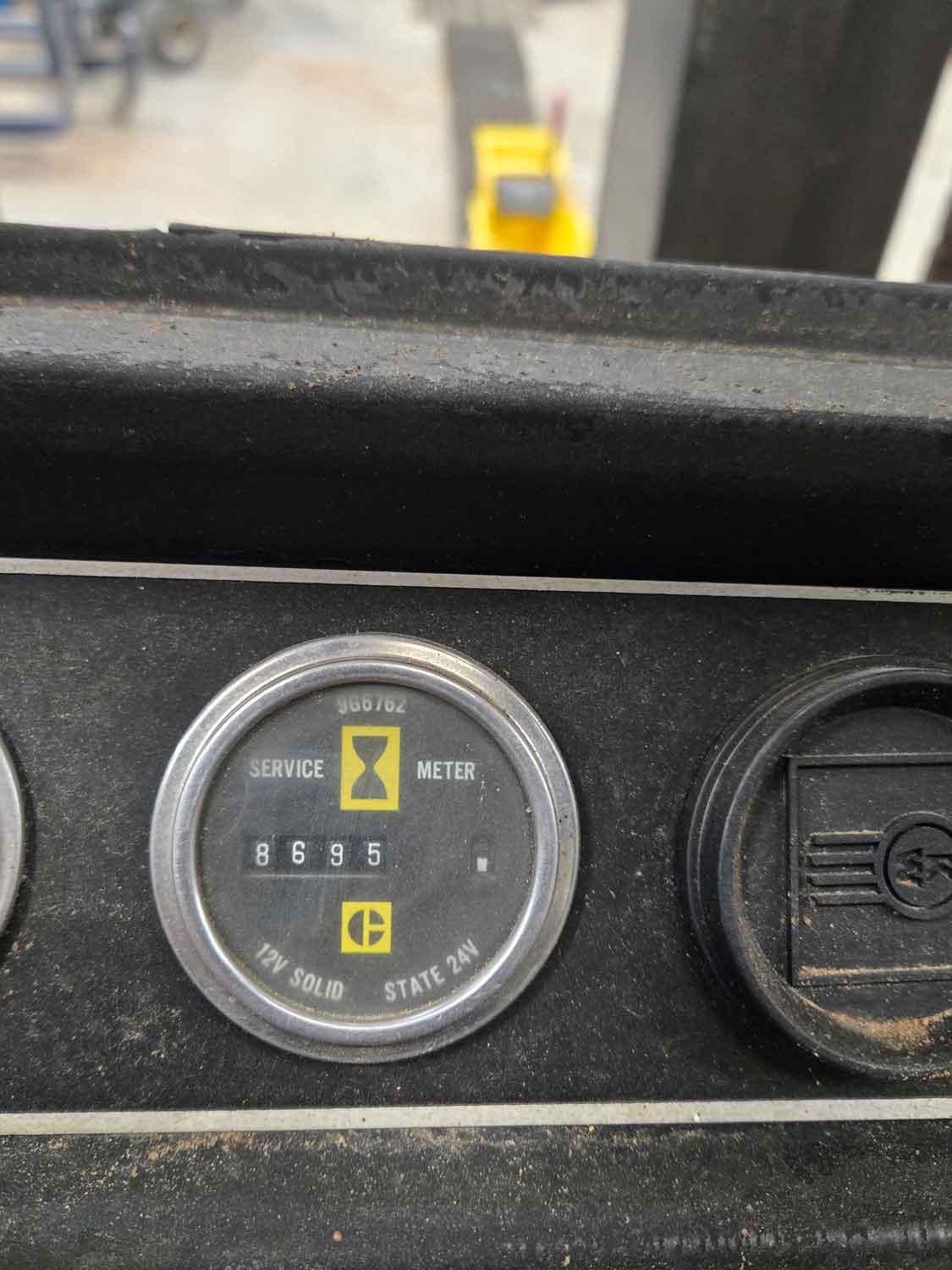 Caterpillar V180B Forklift - Directional Drills